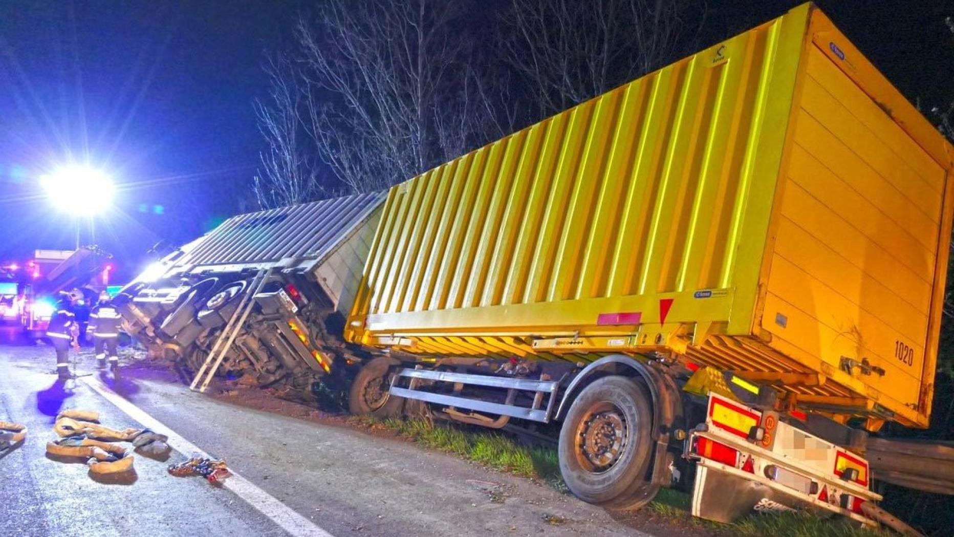 Nach LKW-Unfall auf S4: Stundenlange Sperre | Kurier