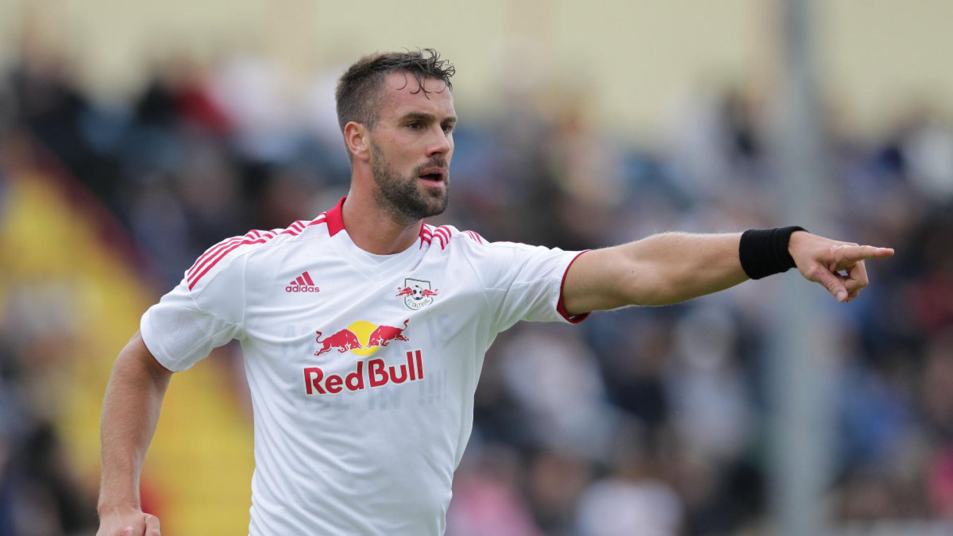 Maierhofer hält sich fit und teilt aus | Kurier