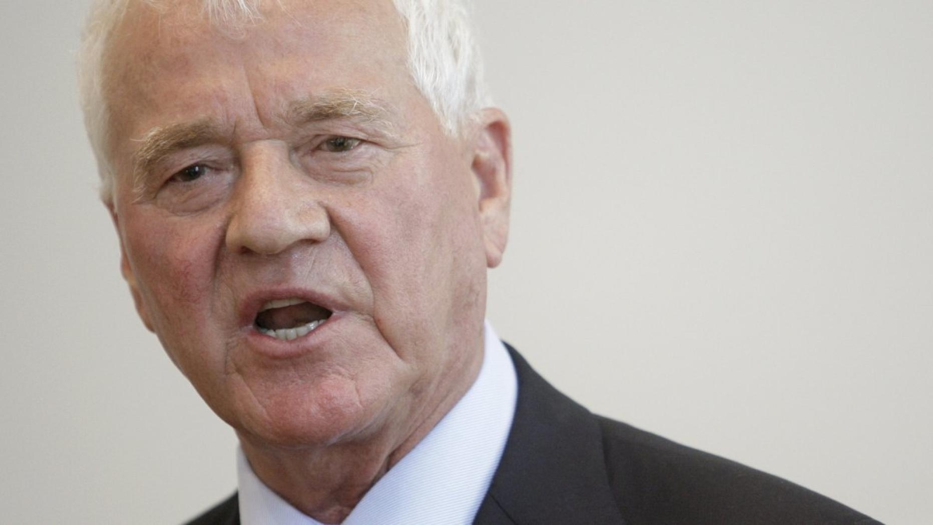 Frank Stronachs eigene Partei ist fix