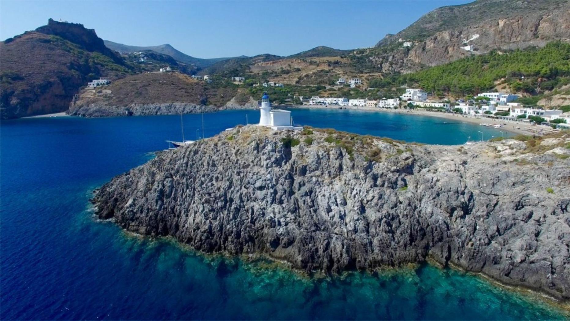 Kythira: Eine charmante, bezaubernde Griechin