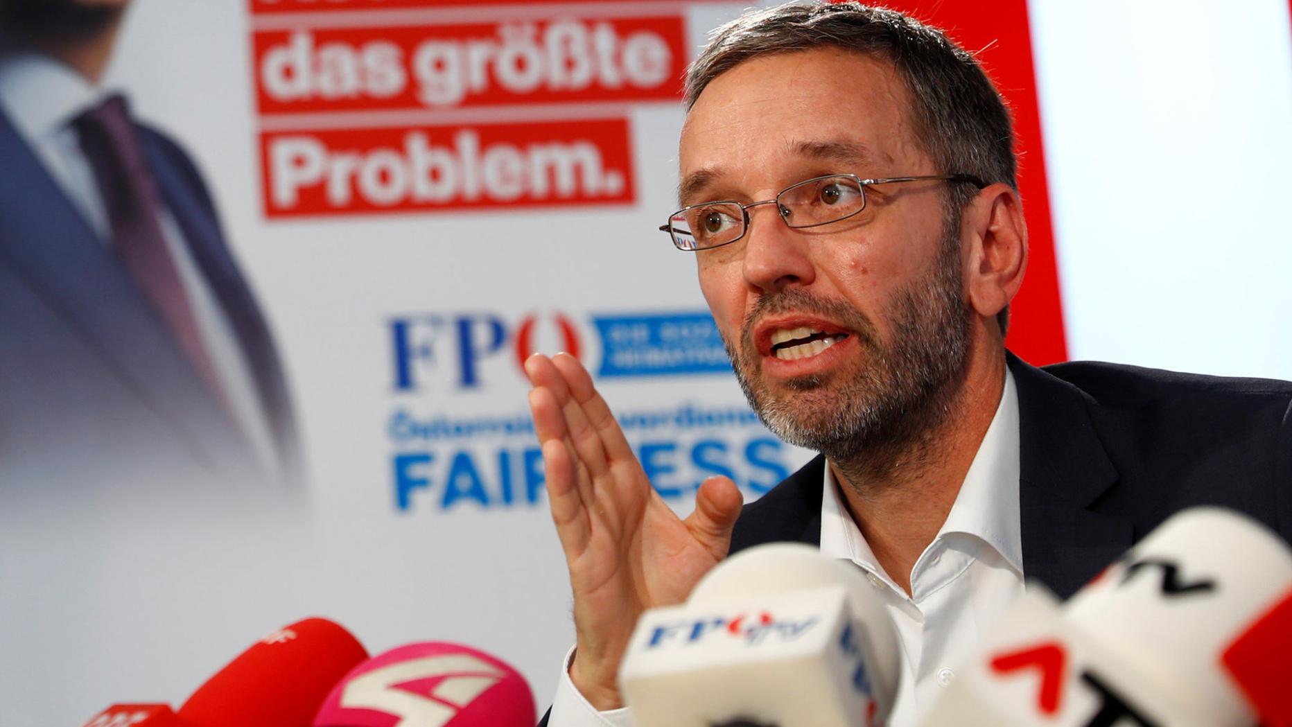 FPÖ hat 22 Fragen in Causa Silberstein | kurier.at