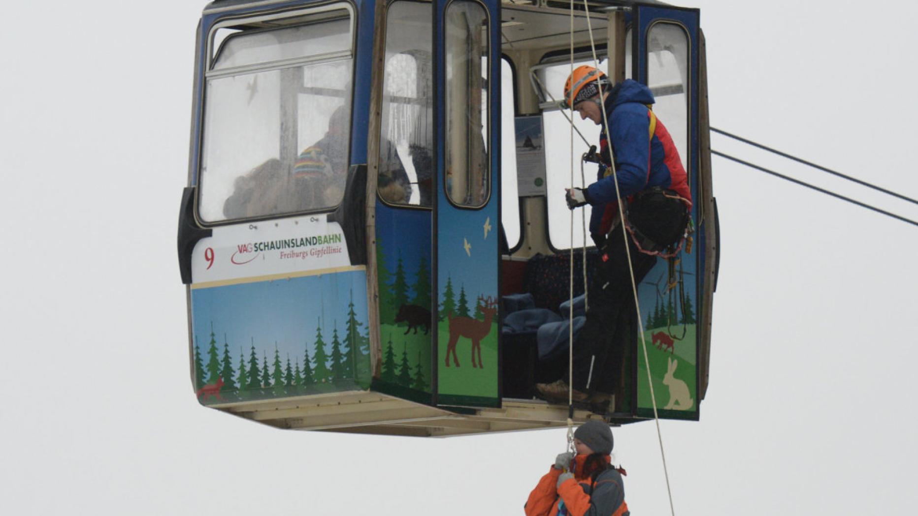 Seilbahnunfall: Zugseil bewahrte Gondel vor Absturz | Kurier