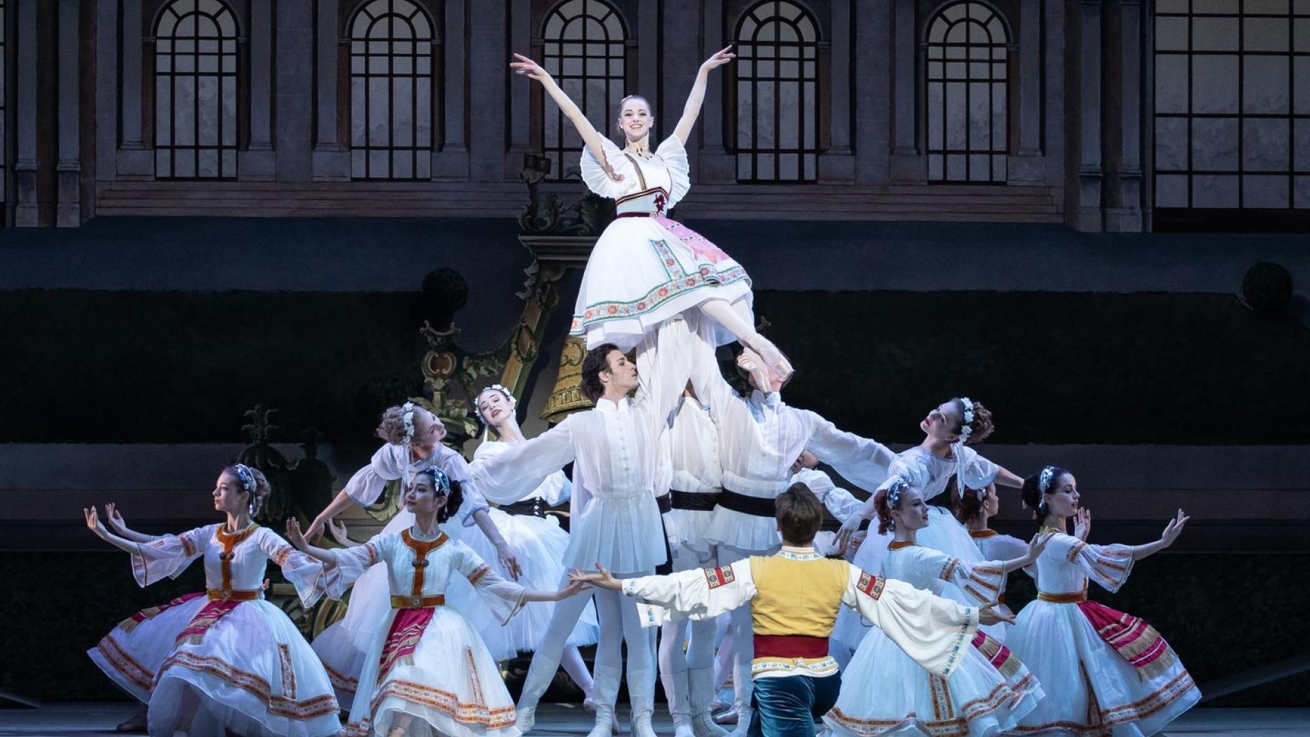 "Coppelia" an der Volksoper: Ein Ausflug ins Tanzmuseum | Kurier