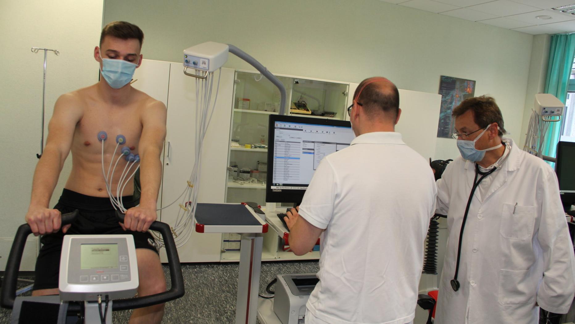 Corona-taugliche Musterung | Kurier