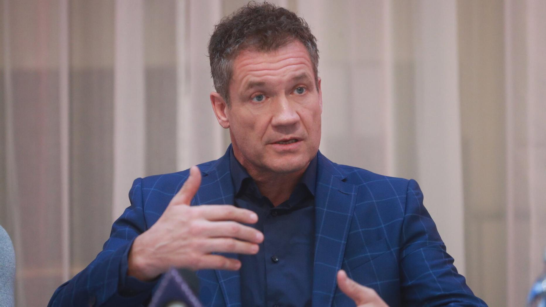 Was Armin Assinger vom neuen Ehemann seiner Ex-Frau Bettina hält | Kurier