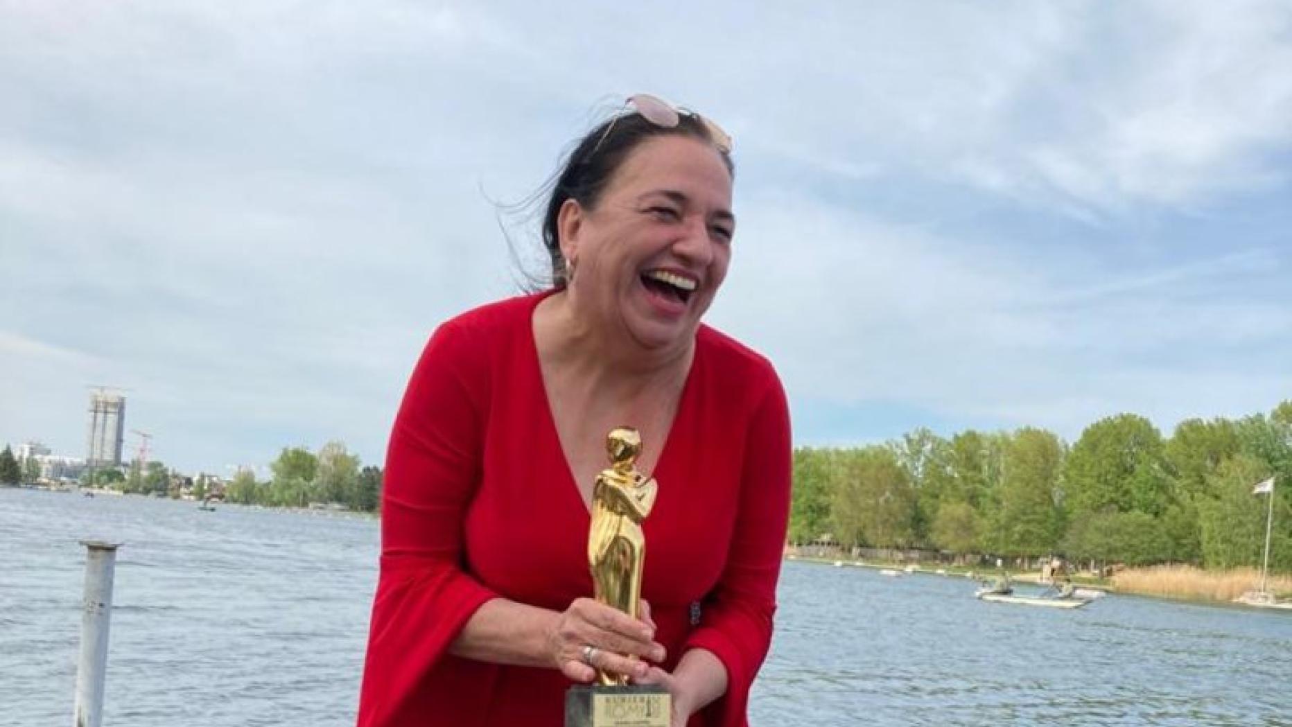 ROMY 2021: Maria Happel ist beliebteste Schauspielerin Serie, Reihe ...