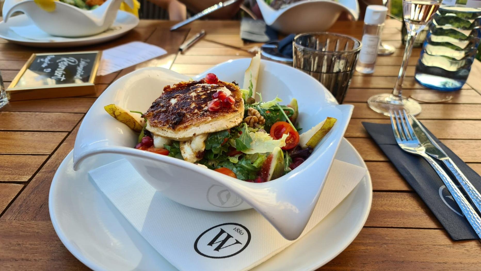 Geschäftsessen: Sommerküche bei Live-Musik im Café Wortner