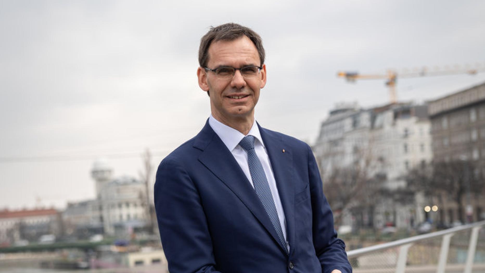 Wallner muss mehrere Wochen in Krankenstand, Rücktritt wird dementiert ...