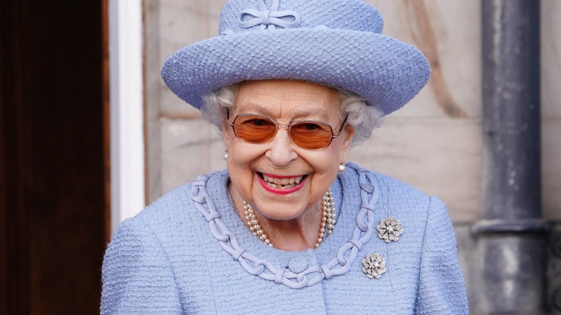 Gesundheitsbeschwerden: Queen Elizabeth II. hat weniger Pflichten | Kurier