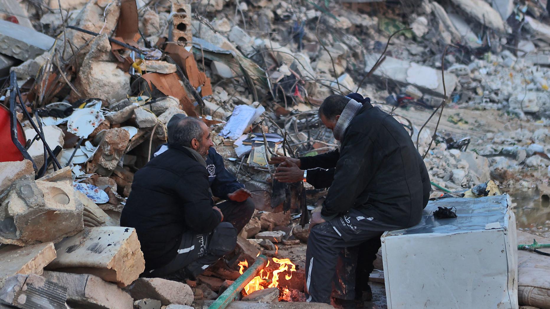 Syrien: Wenn ein Bürgerkrieg humanitärer Hilfe den Weg versperrt