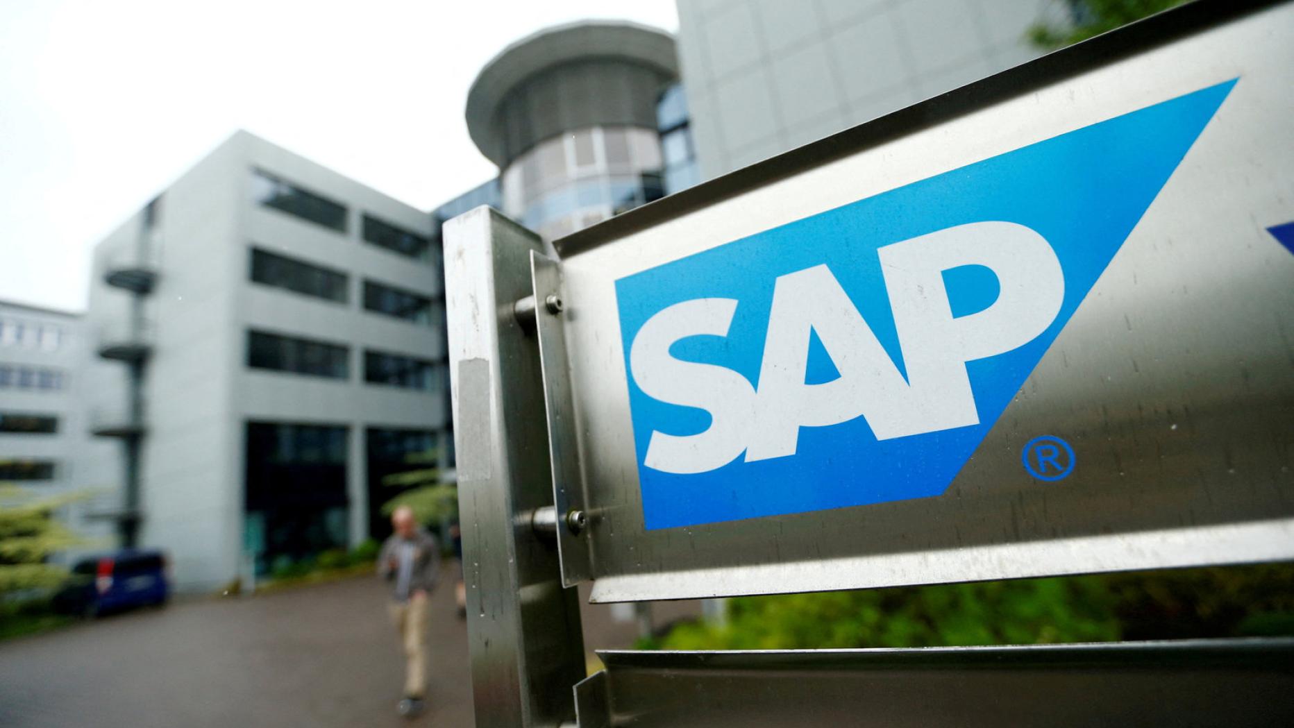 SAP stellt Väter nach Geburt von Kind 6 Wochen bezahlt frei | Kurier