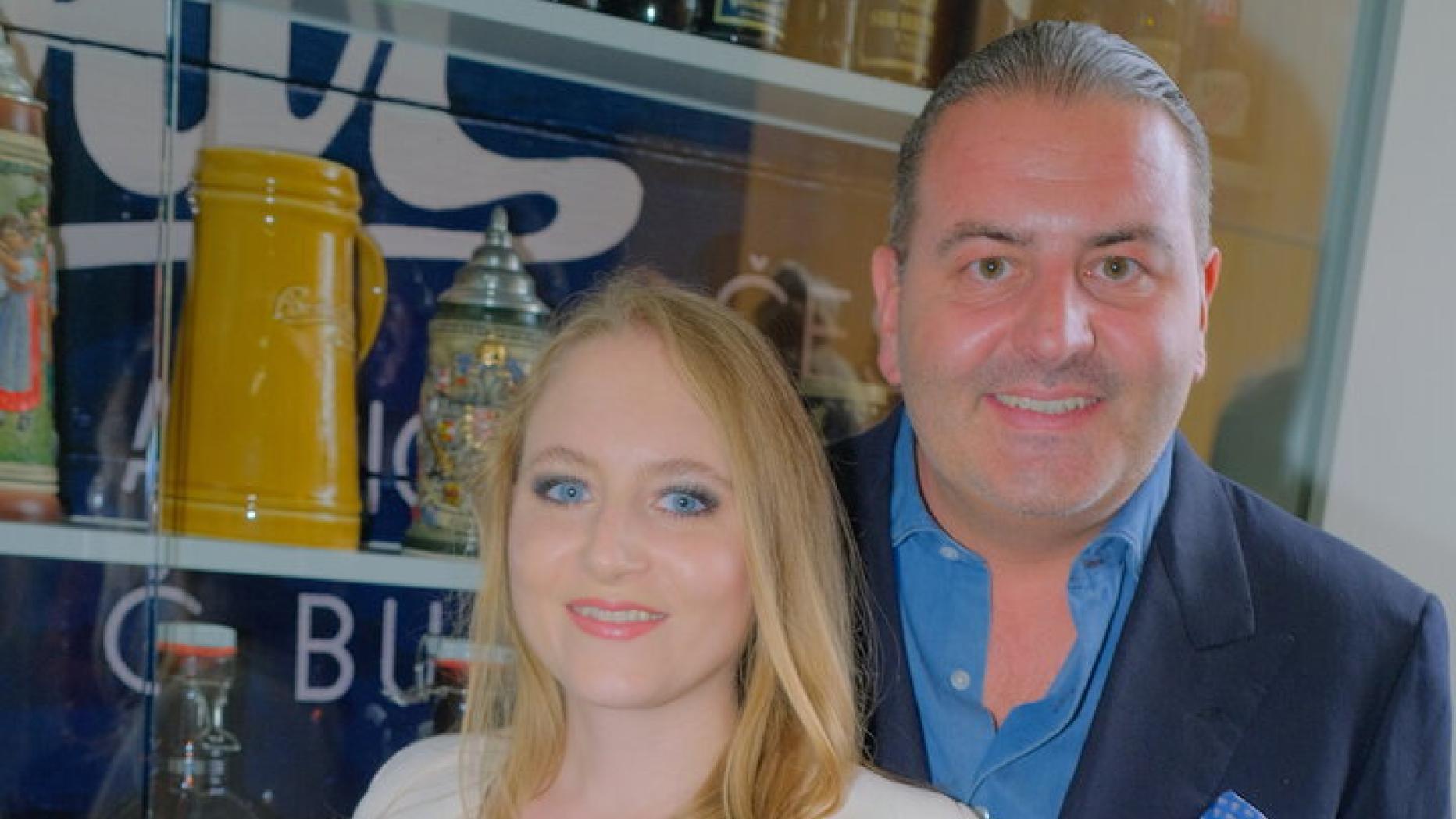 Hochzeit von Jacky Lugner: Ihr Mann Leo hat ihren Nachnamen angenommen | Kurier