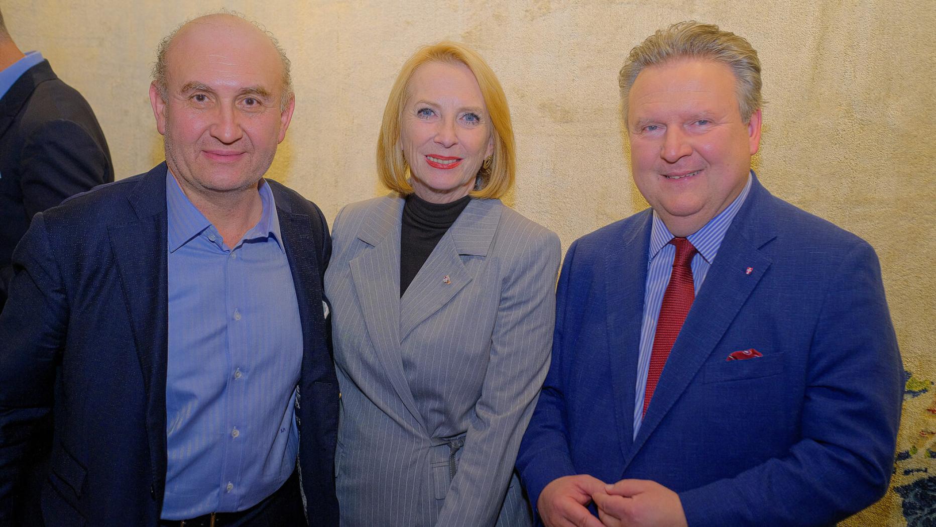 Von Haselsteiner bis Lugner: Ali Rahimi bringt sie alle zusammen | Kurier