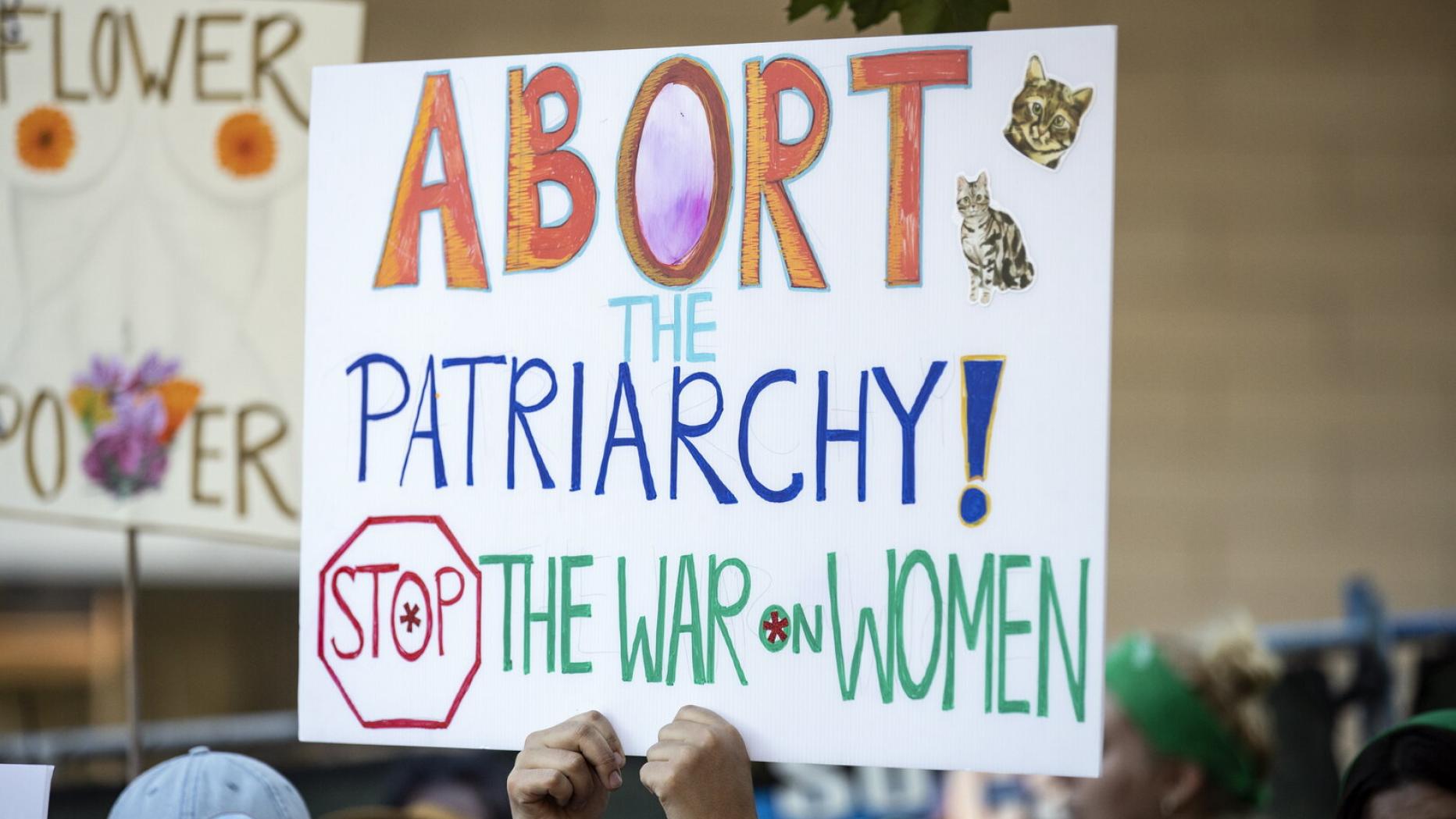 "Your body, my choice": Wie Donald Trumps Wahlsieg Frauenhass beflügelt ...