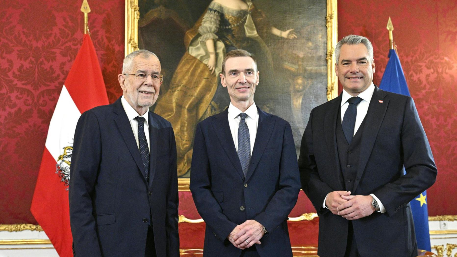 Gunter Mayr von Van der Bellen als neuer Finanzminister angelobt | Kurier