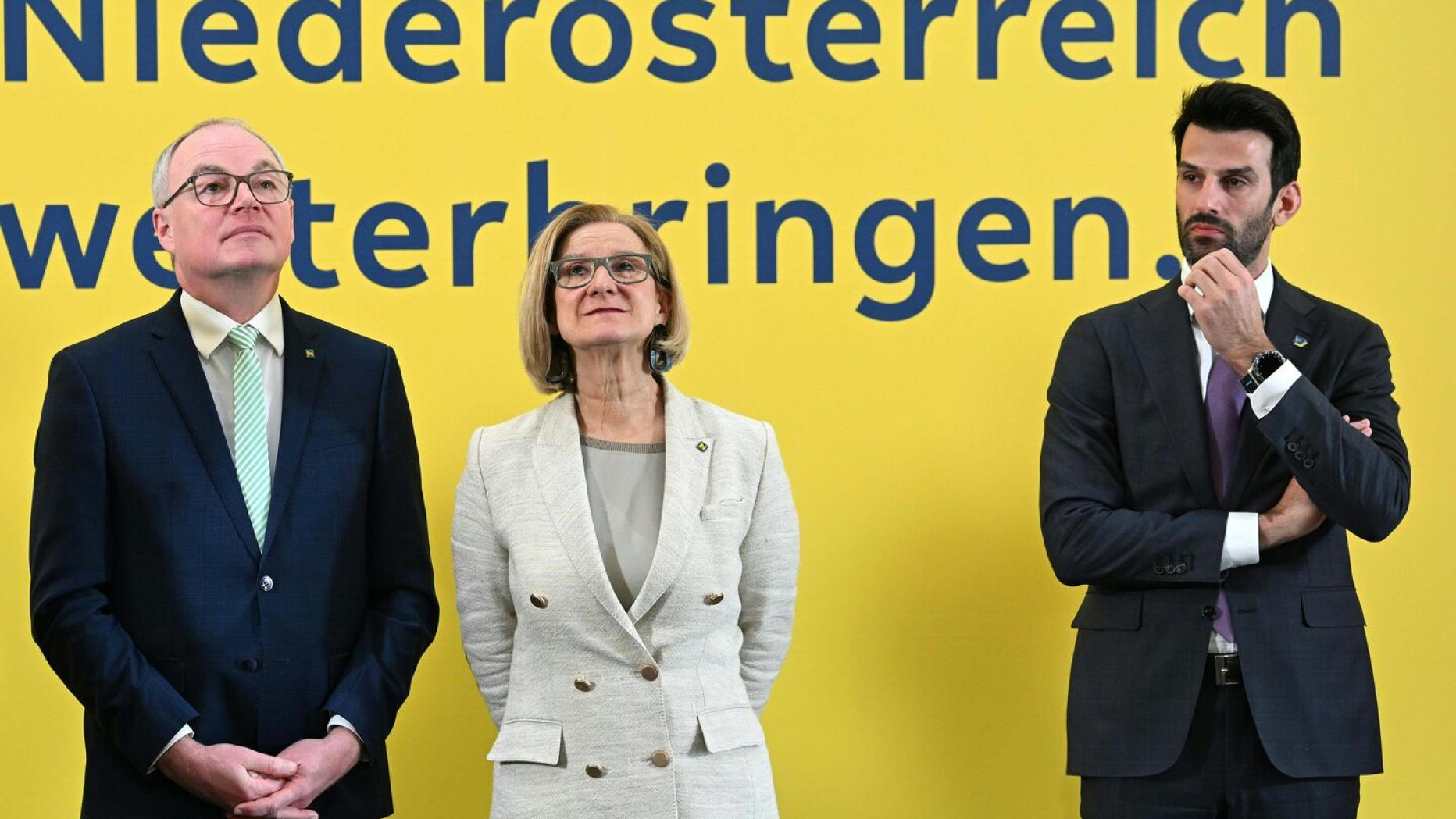 Geldstrafen für "Integrationsunwillige": Was Mikl-Leitner und Landbauer ...