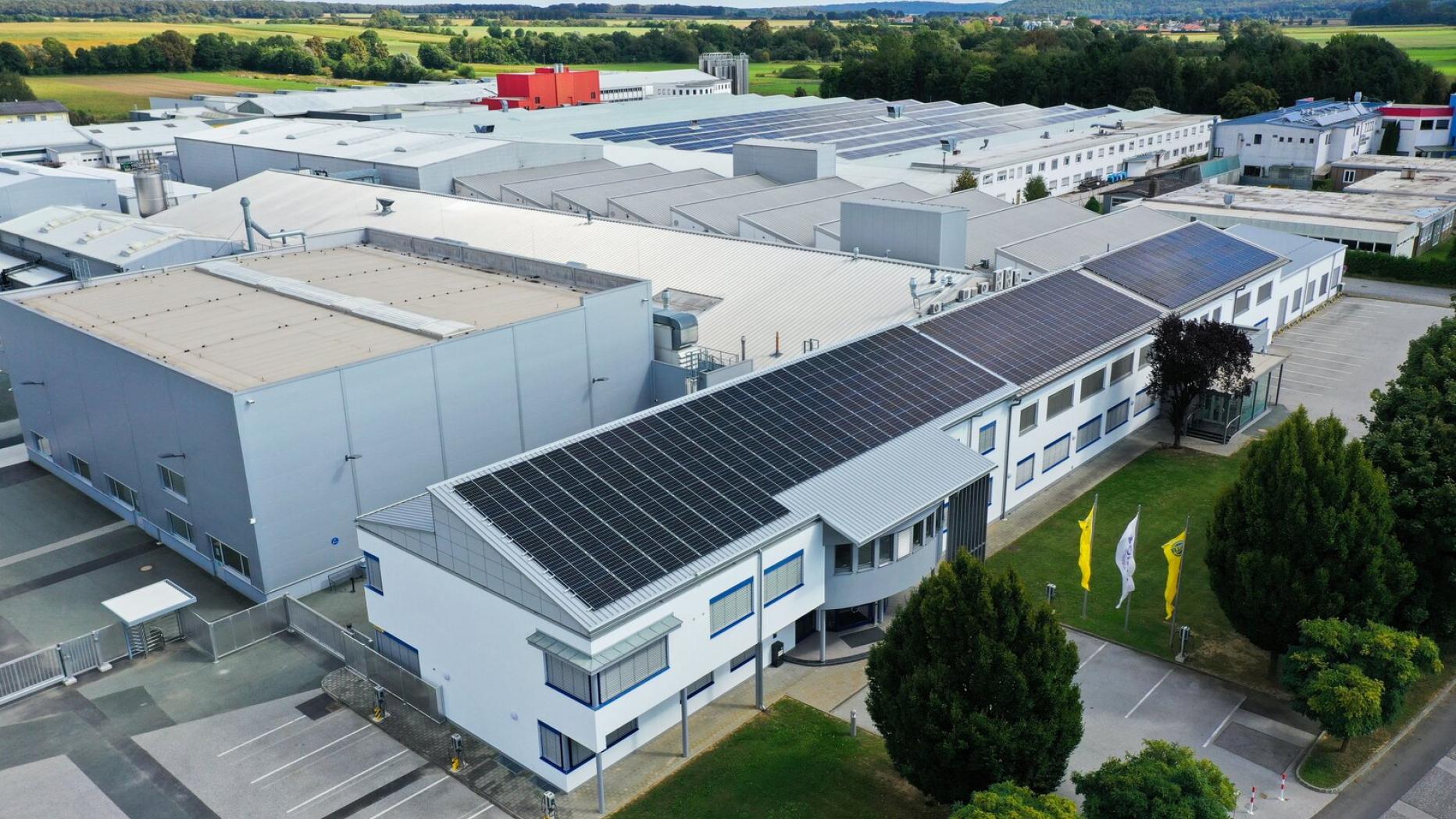 225 Jobs weg bis Mitte 2027: "Hella" verlagert Montage ins Ausland | Kurier