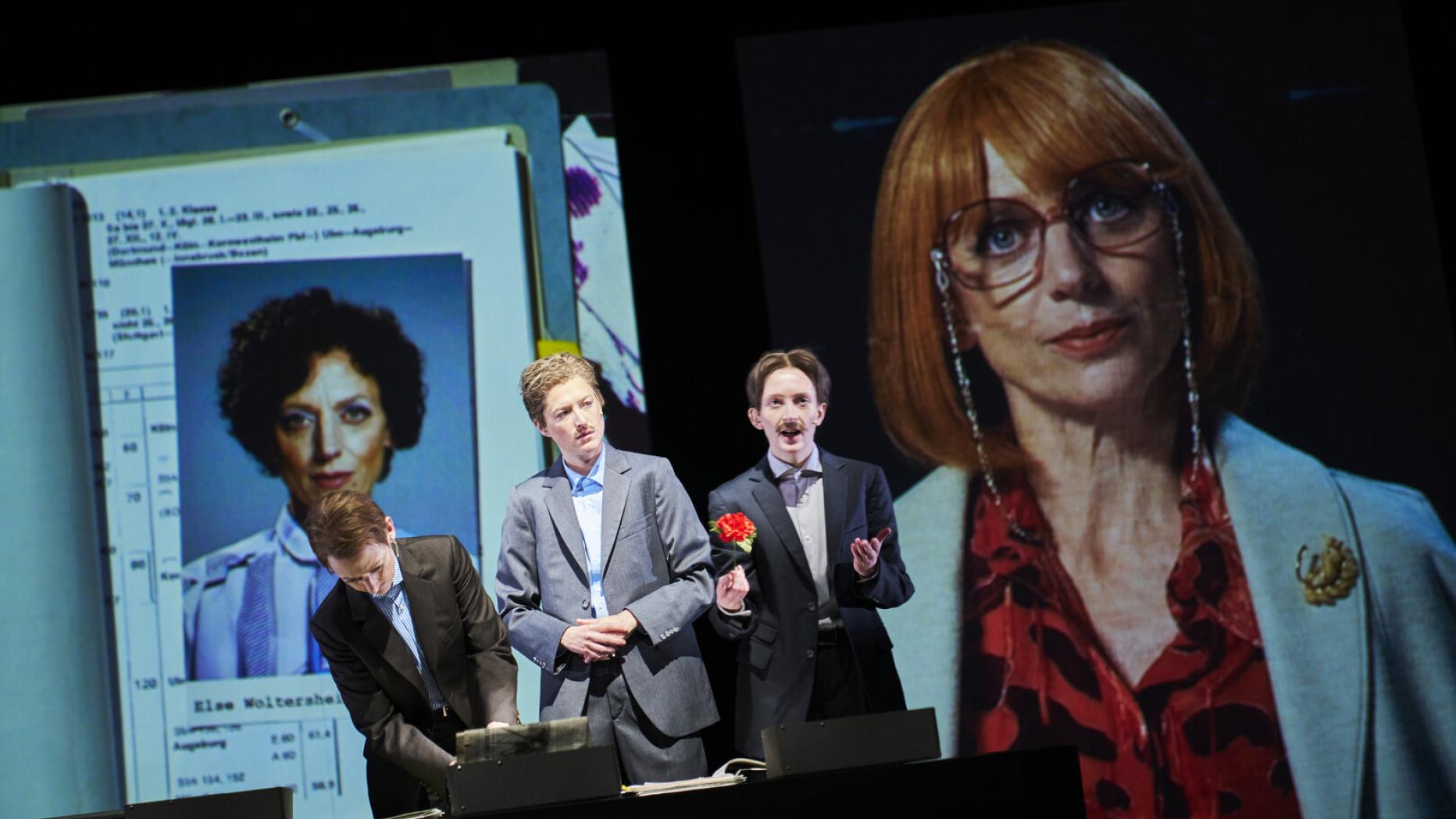 "Die verlorene Ehre der Katharina Blum" im Burgtheater: Reise in die ...