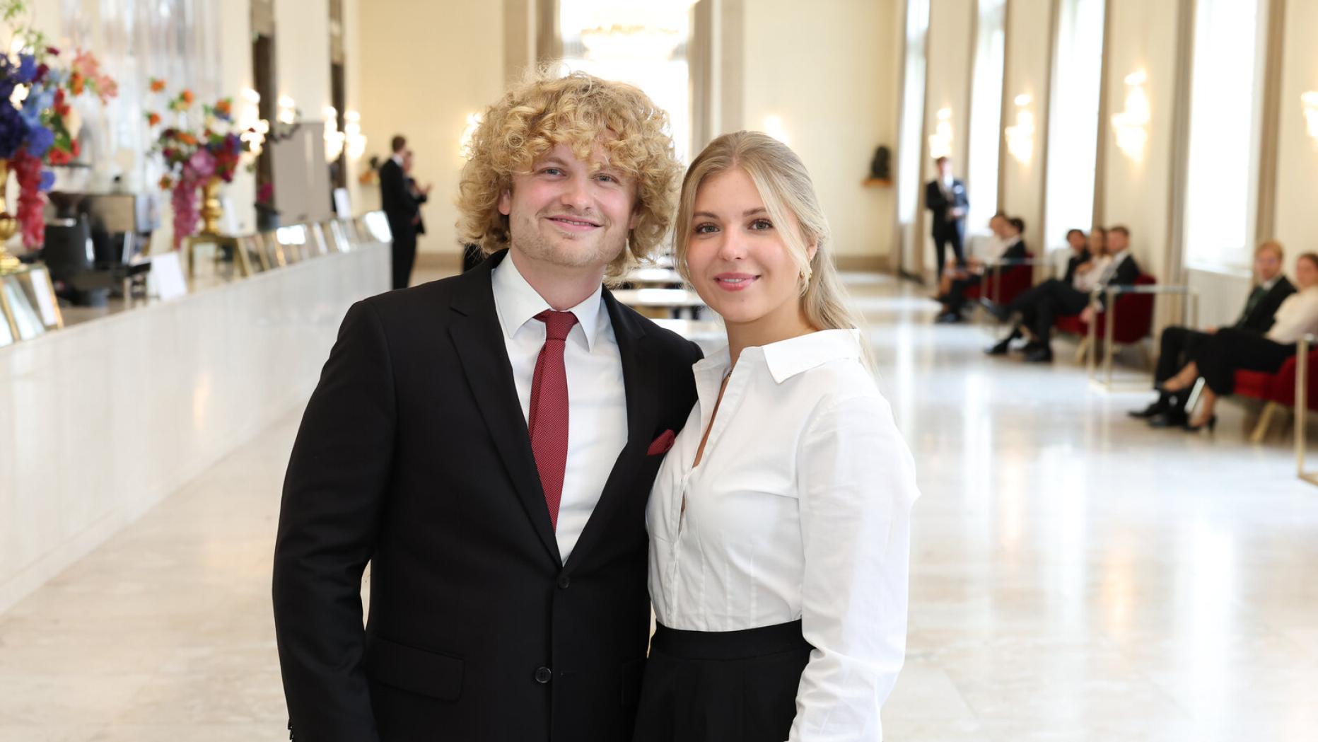 Beim Opernball-Vortanzen zeigt Kabarettist Paulus Bohl seine Freundin ...