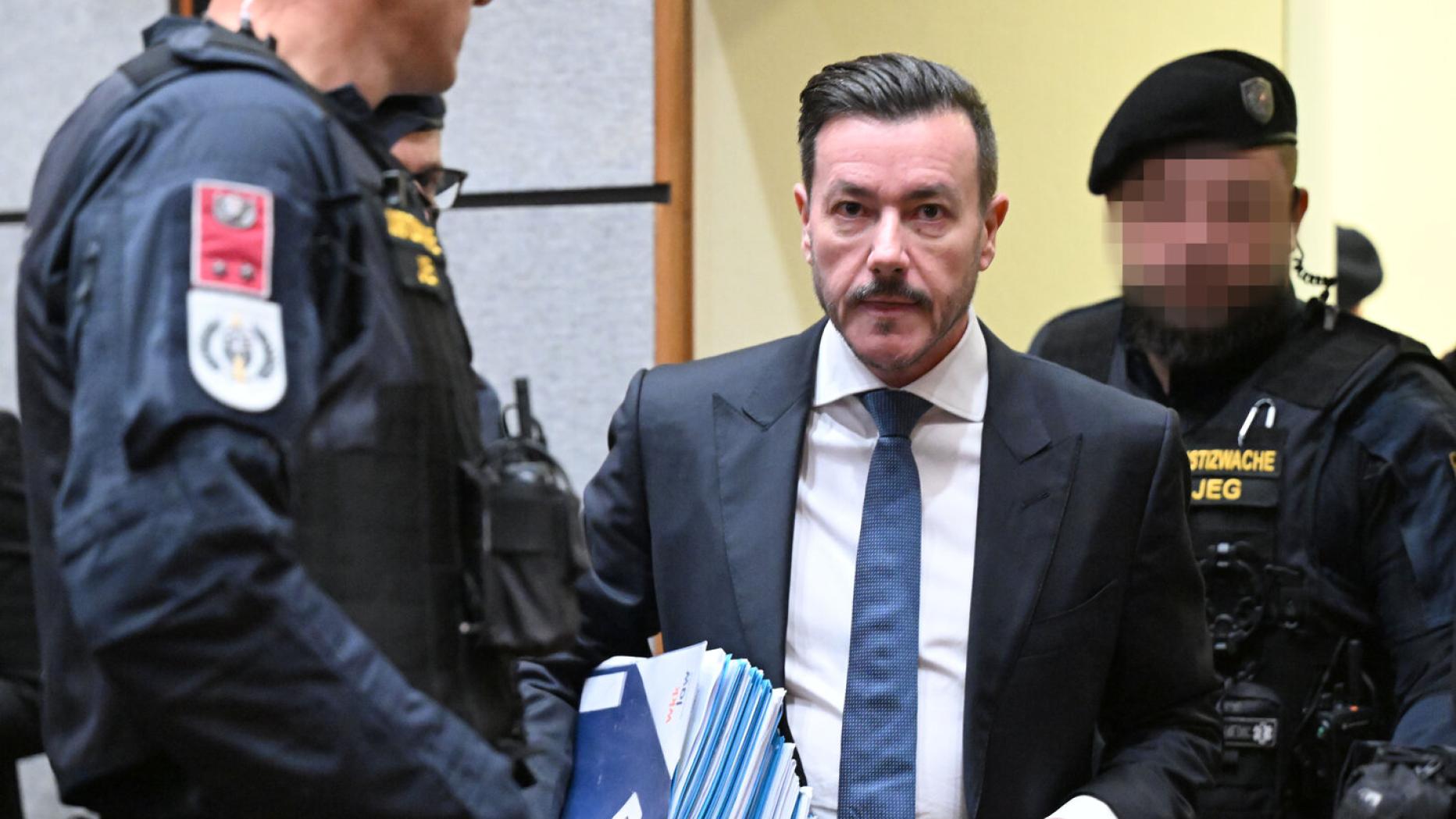 Benko heute wieder vor Gericht: Bis zu 10 Jahre Haft drohen | Kurier