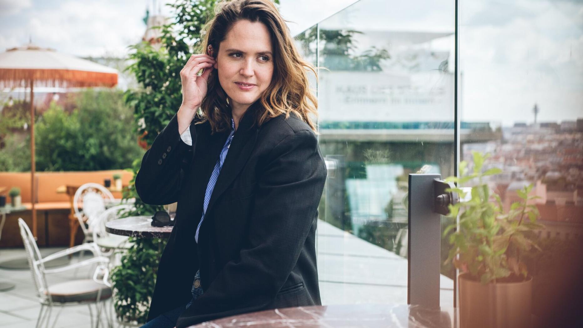 Emily Cox im Interview: „Das Ding ist: Ich bin einfach Wienerin“ | Kurier