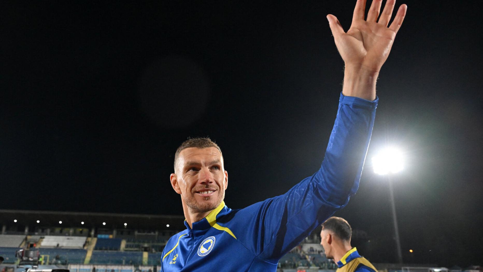 Transferhammer? Superstar Dzeko soll in Deutschland landen | Kurier