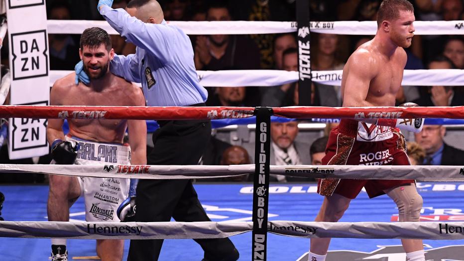 Box-Star Alvarez sichert sich seinen vierten WM-Titel | Kurier