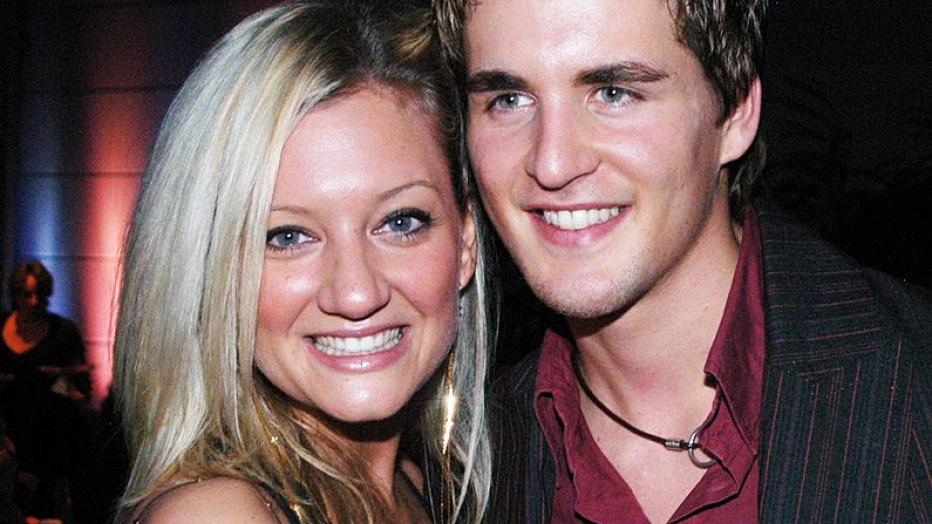 Fotos: Sängerin Juliette Schoppmann hat ihre Partnerin geheiratet | Kurier