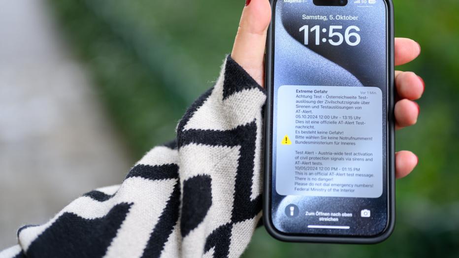 Katastrophen-Warnung aufs Handy: AT-Alert erstmals bundesweit getestet ...
