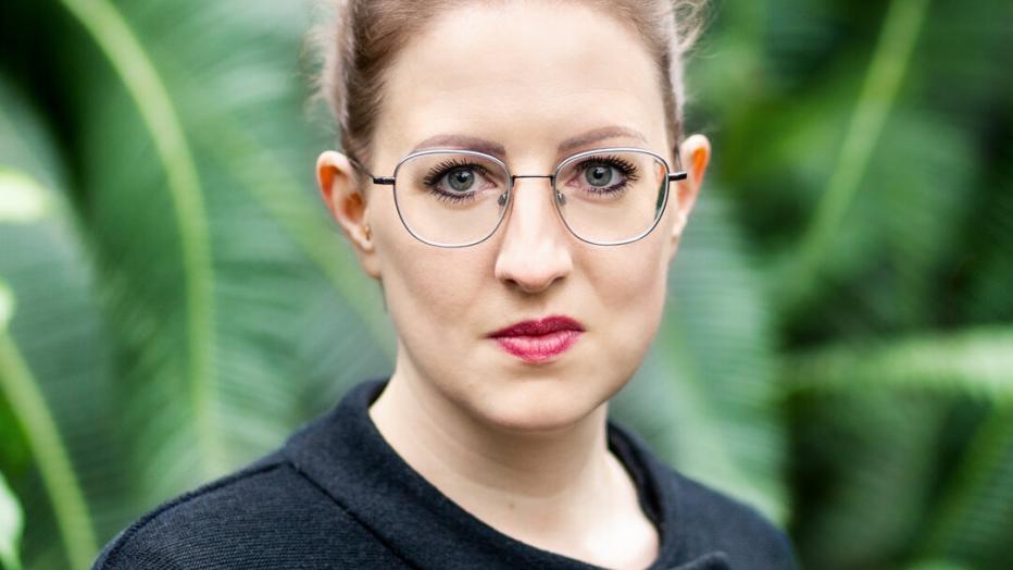 "Laute Nächte" von Anne Freytag: Ein Leben nach dem Tod | Kurier