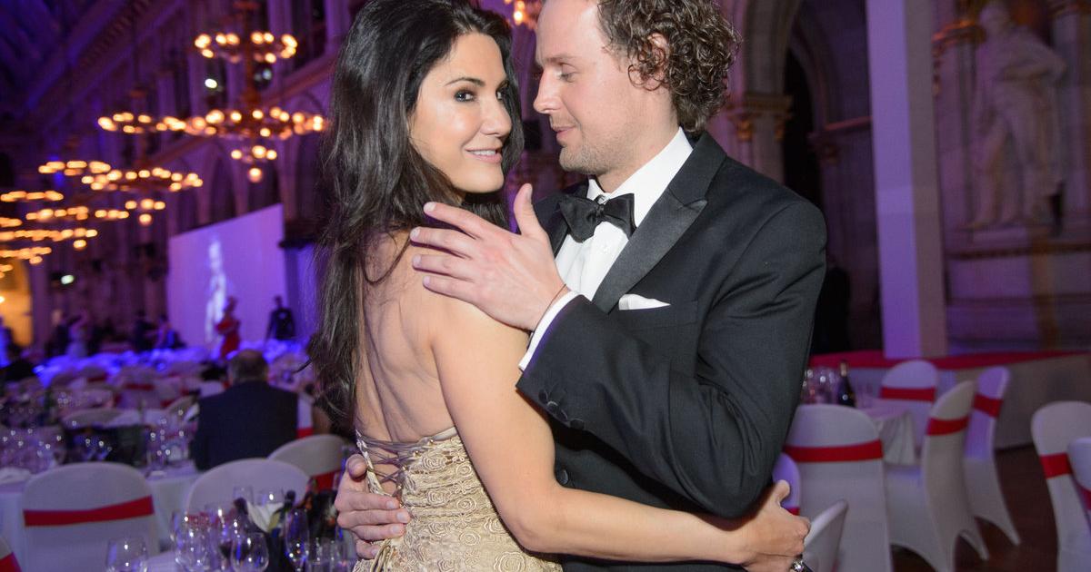 Busenblitzer & deutsche Promis am Filmball | Kurier