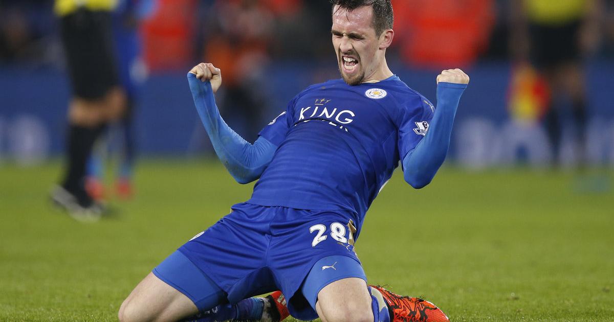 Fuchs und Leicester schlagen Chelsea 2:1