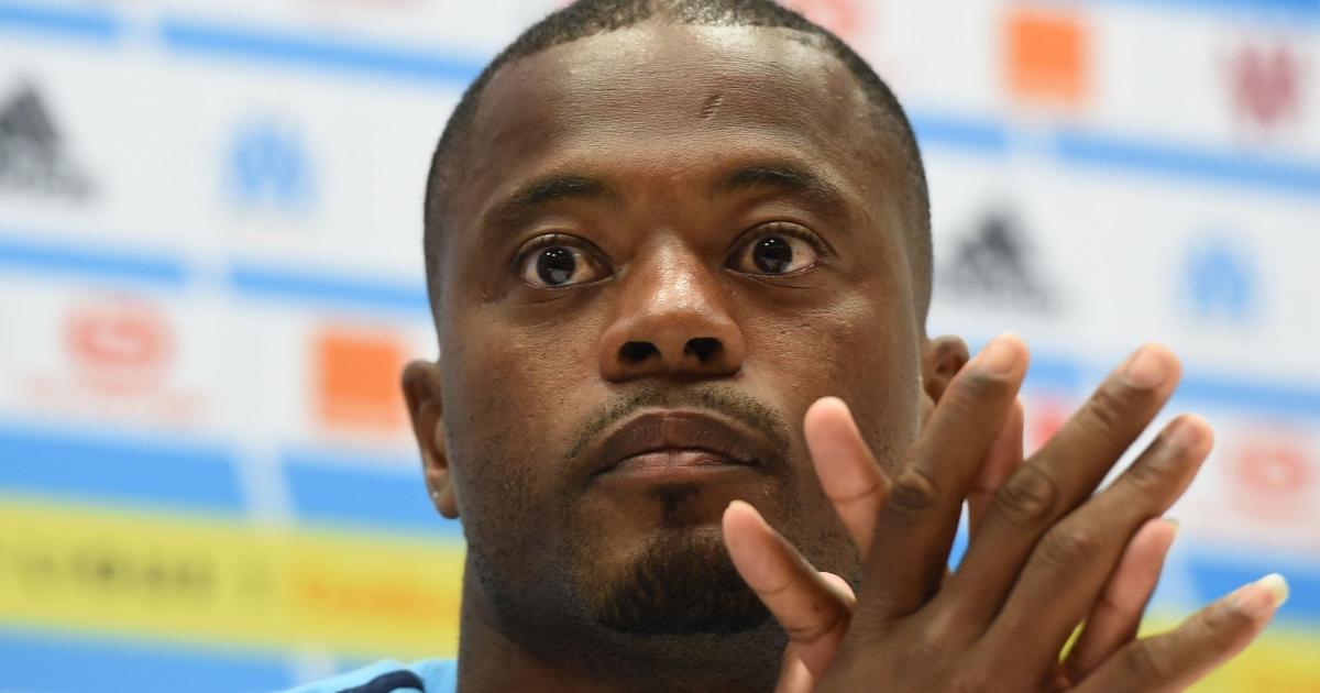 Lange UEFA-Sperre für Evra nach Kung-Fu-Tritt Lange UEFA-Sperre für Evra nach Kung-Fu-Tritt