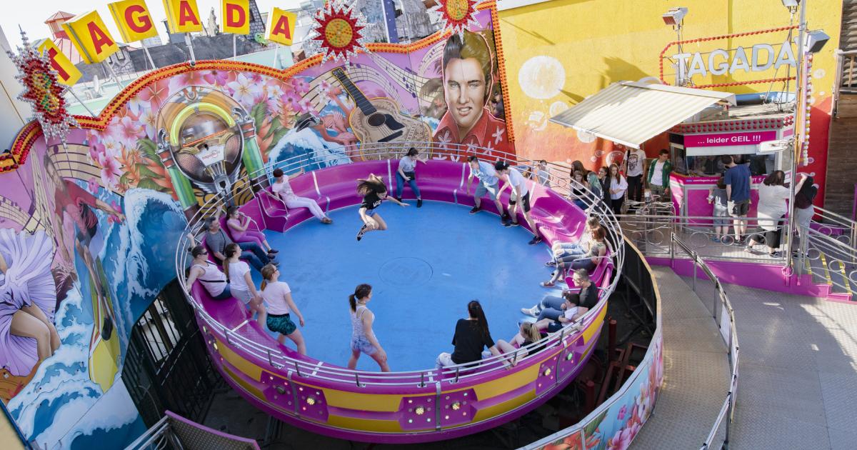 19-Jähriger aus Fahrgeschäft "Tagada" im Prater geflogen | Kurier