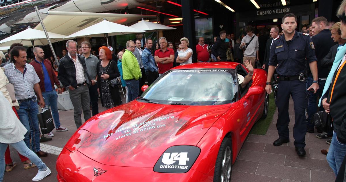 Film ab! Outlaw fährt ins Spielcasino | Kurier