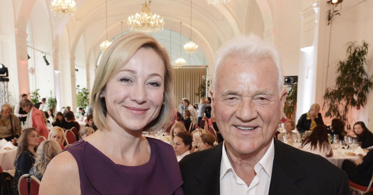 Frank Stronach: Millionenklage gegen seine Tochter | Kurier