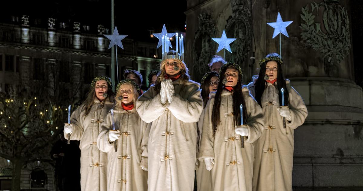 Luciafest – wenn Mädchen Kerzen auf dem Kopf tragen | Kurier