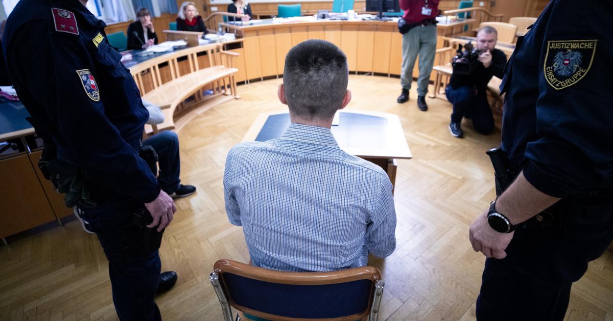 14 Messerstiche: Lebenslange Haft für Mordversuch an Ex-Freundin | Kurier