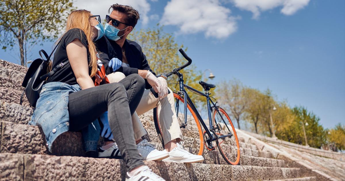 Bussi Baba? Was die Krise mit dem Küssen macht | kurier.at