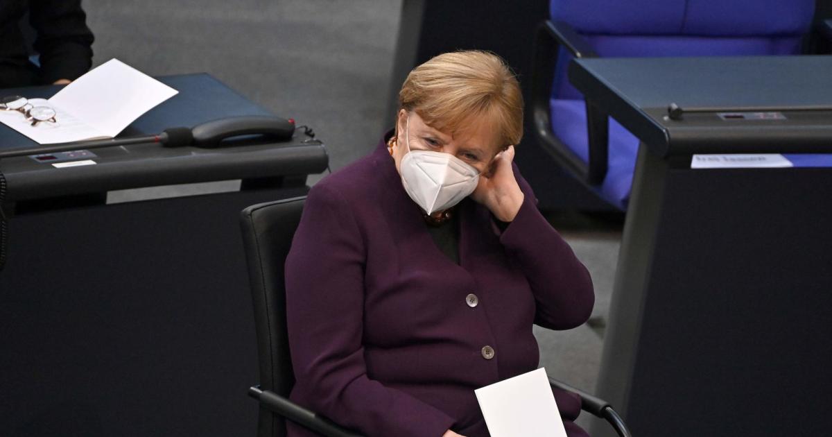 Trotz Lockdown: Warum sitzt Angela Merkels Frisur noch immer perfekt ...