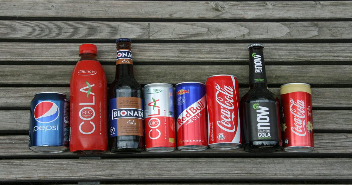 Braun, süß und stark: 7 Colas im Test