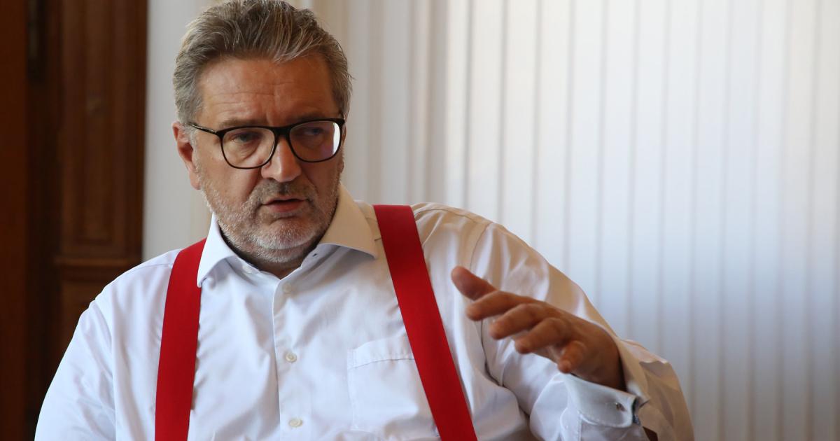 Peter Hacker: "Der erfundene Impf-Wettstreit nervt" | Kurier