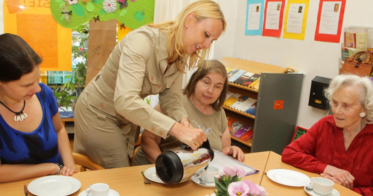 Fast jeder Zweite arbeitet ehrenamtlich | Kurier