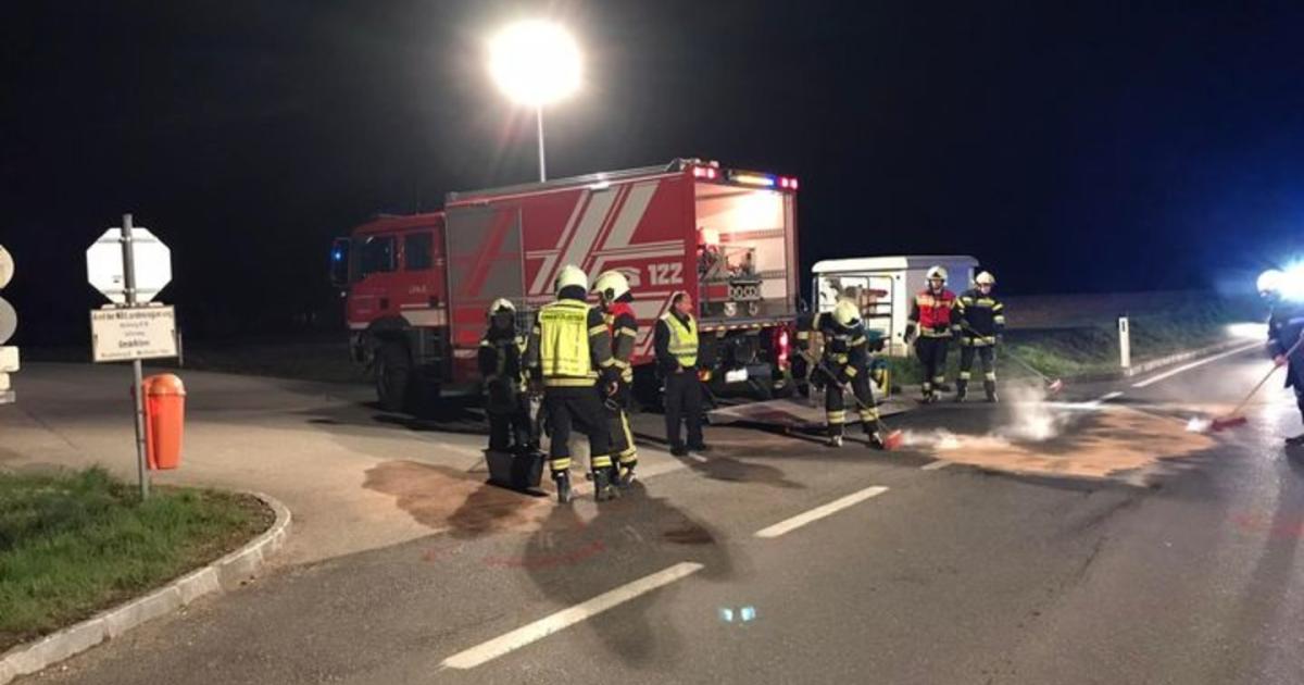 Moped kollidierte mit Pkw: Zwei Jugendliche schwer verletzt | Kurier