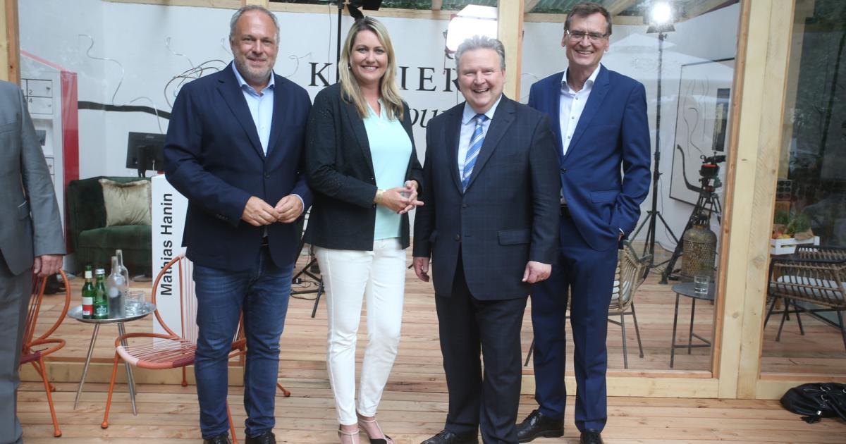 KURIER-freizeit.lounge eröffnet: Sommerlicher Trend-Treffpunkt im ...