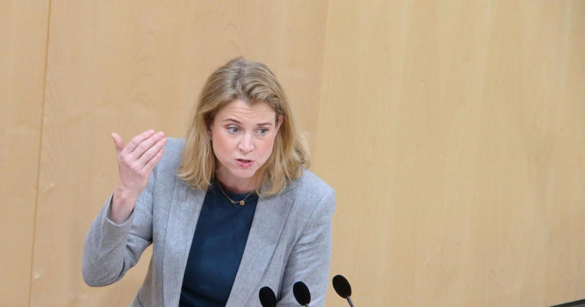 Meinl-Reisinger: Nehammer ließ sich "am Nasenring durch die Manege ...