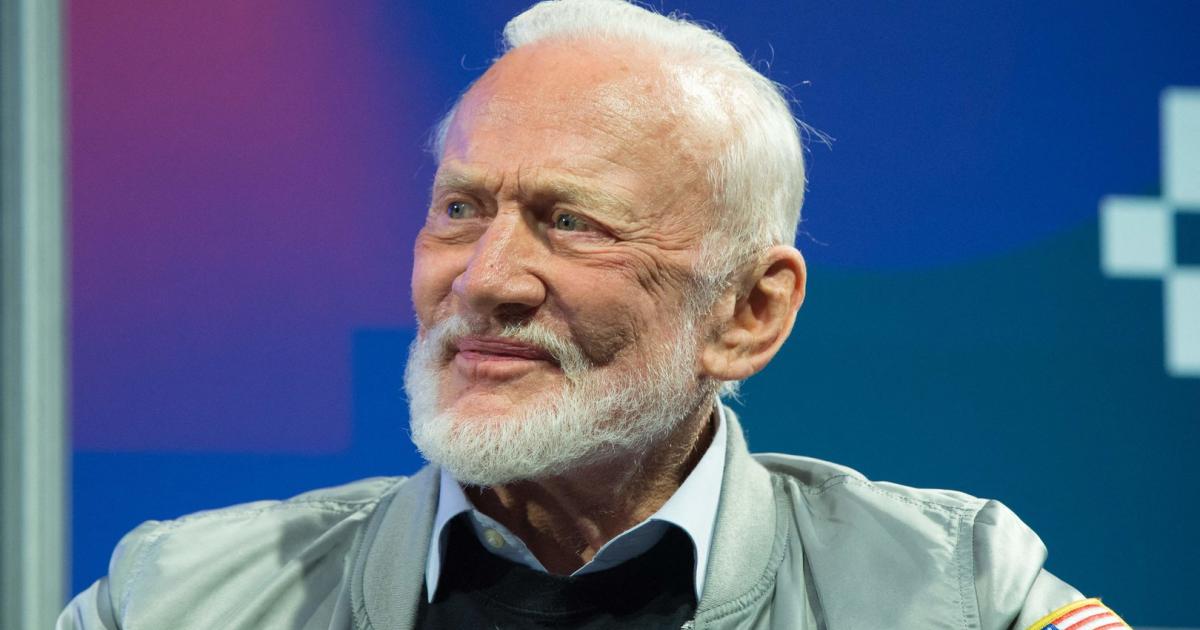 Fotos: Buzz Aldrin heiratete mit 93 Jahren langjährige Freundin | Kurier