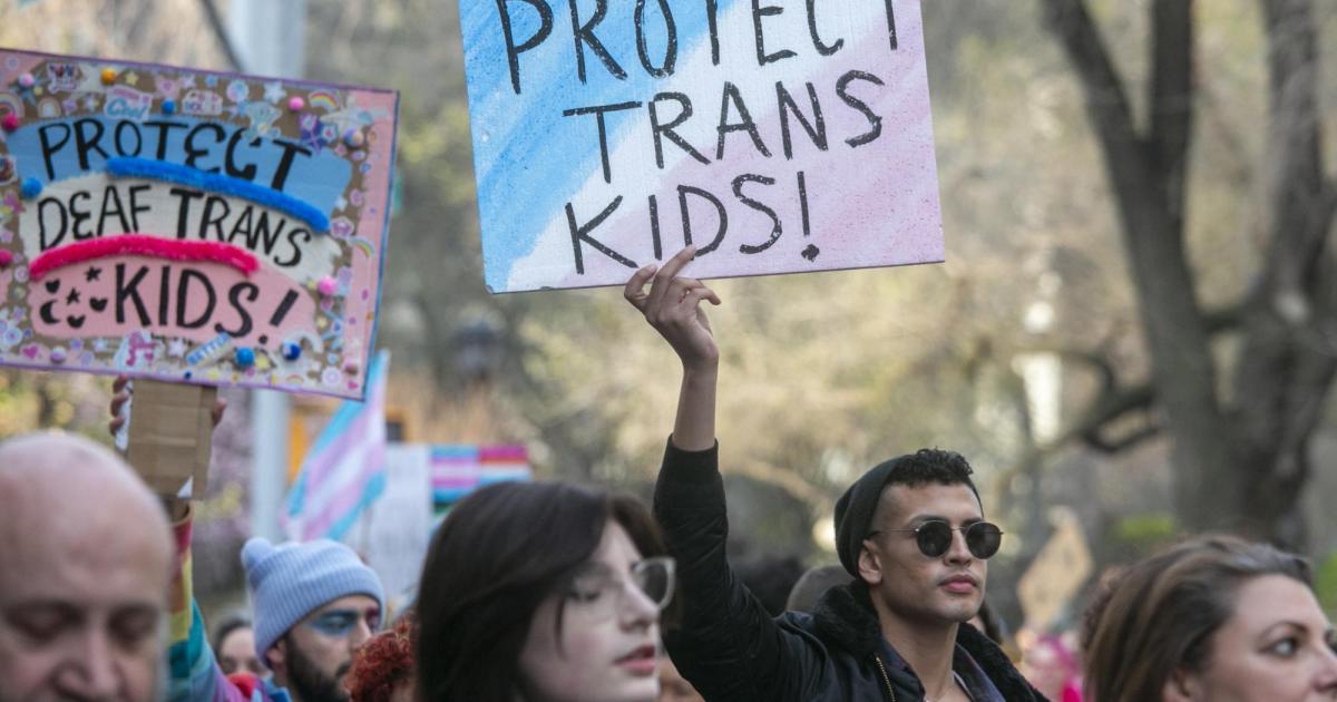 Redeverbot für Transgender-Abgeordnete in den USA | Kurier