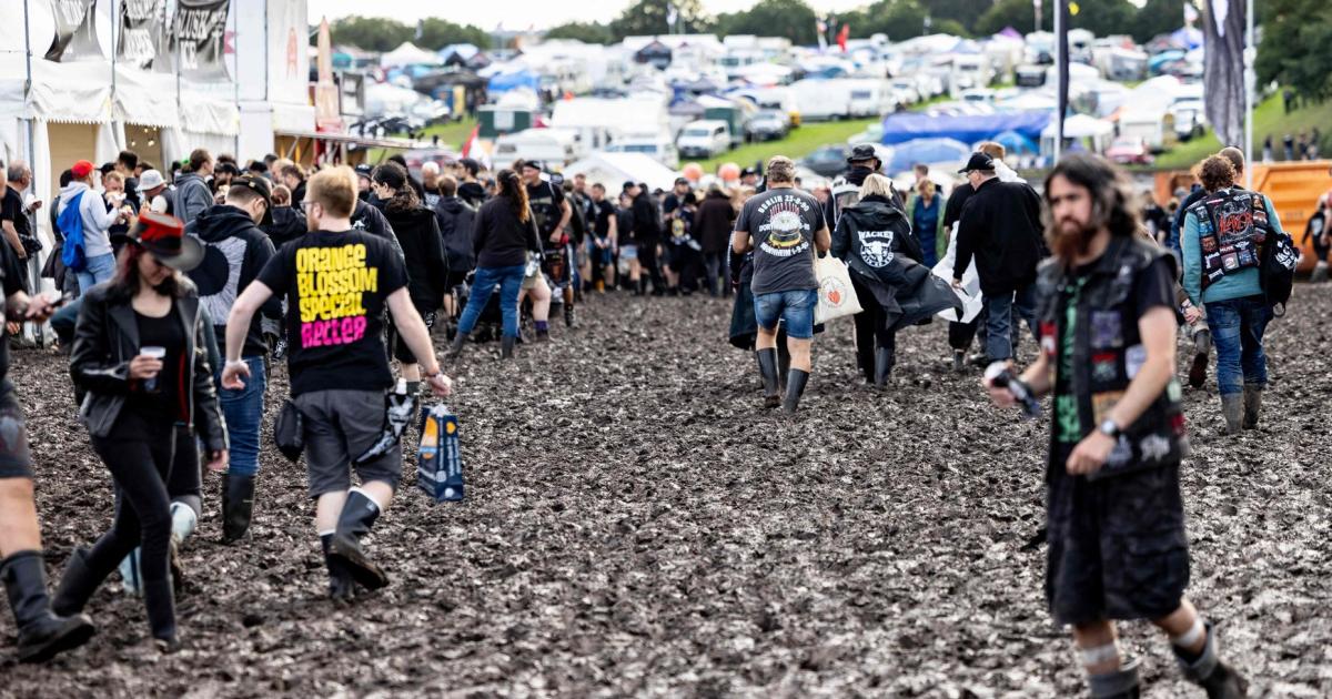 Wacken versinkt im Schlamm: 35.000 Fans durften nicht mehr hinein | Kurier