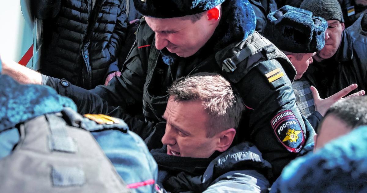 Putin-Kritiker Nawalny bei Massendemo in Moskau verhaftet | Kurier